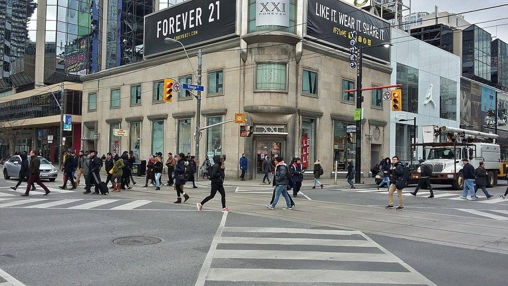 384 Yonge Street Unit 20 – Retail Unit For Lease - Wins Lai