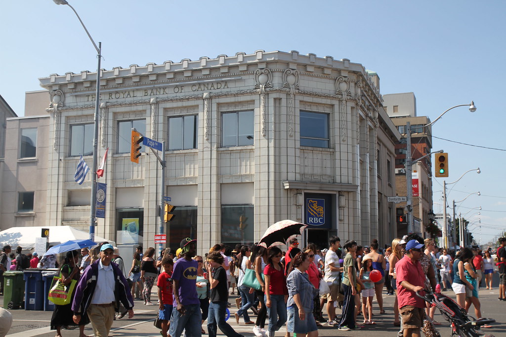 Greektown: A Profile of Toronto Neighborhoods - Wins Lai